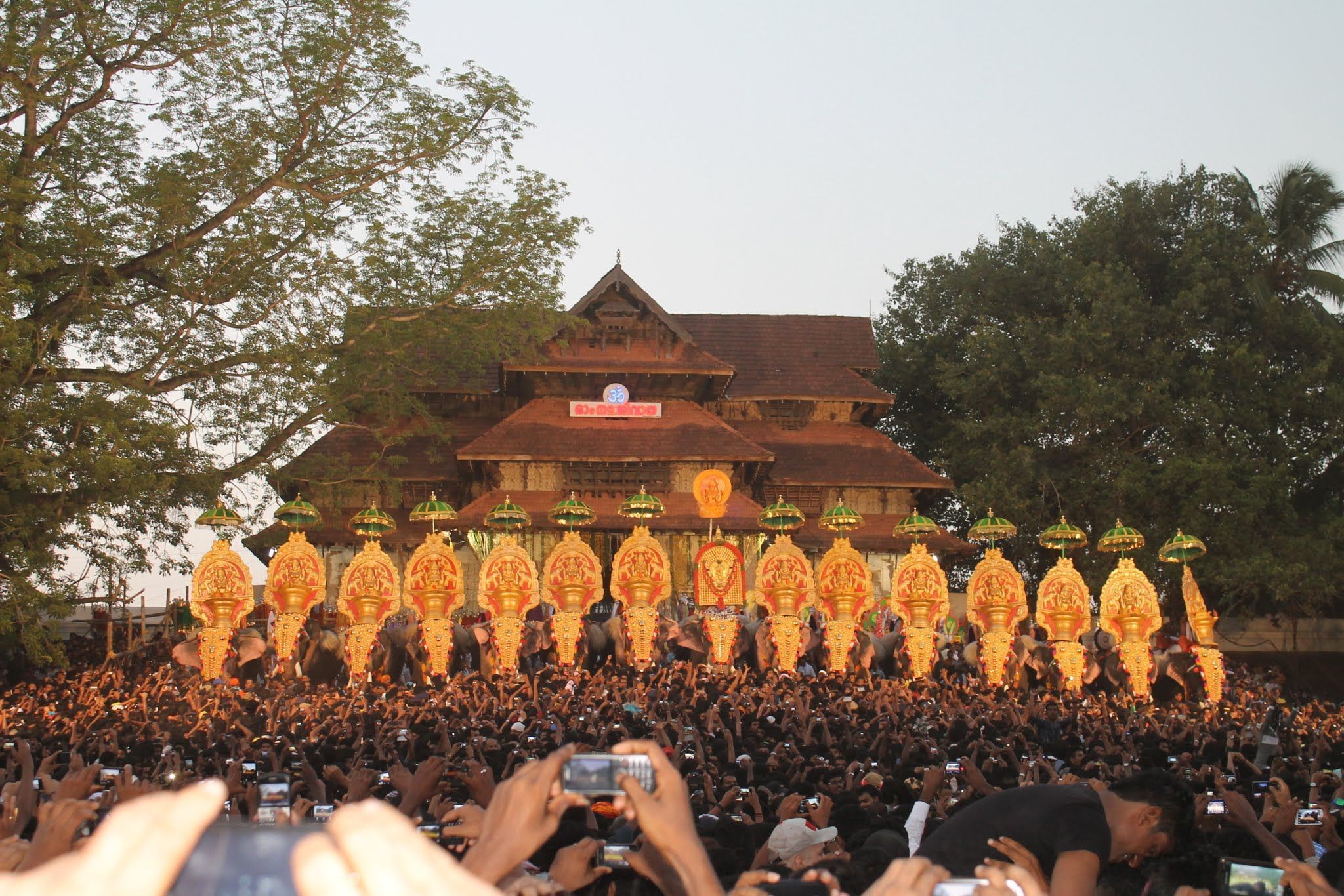 Thrissur Pooram Wallpapers - Top Free Thrissur Pooram Backgrounds ...