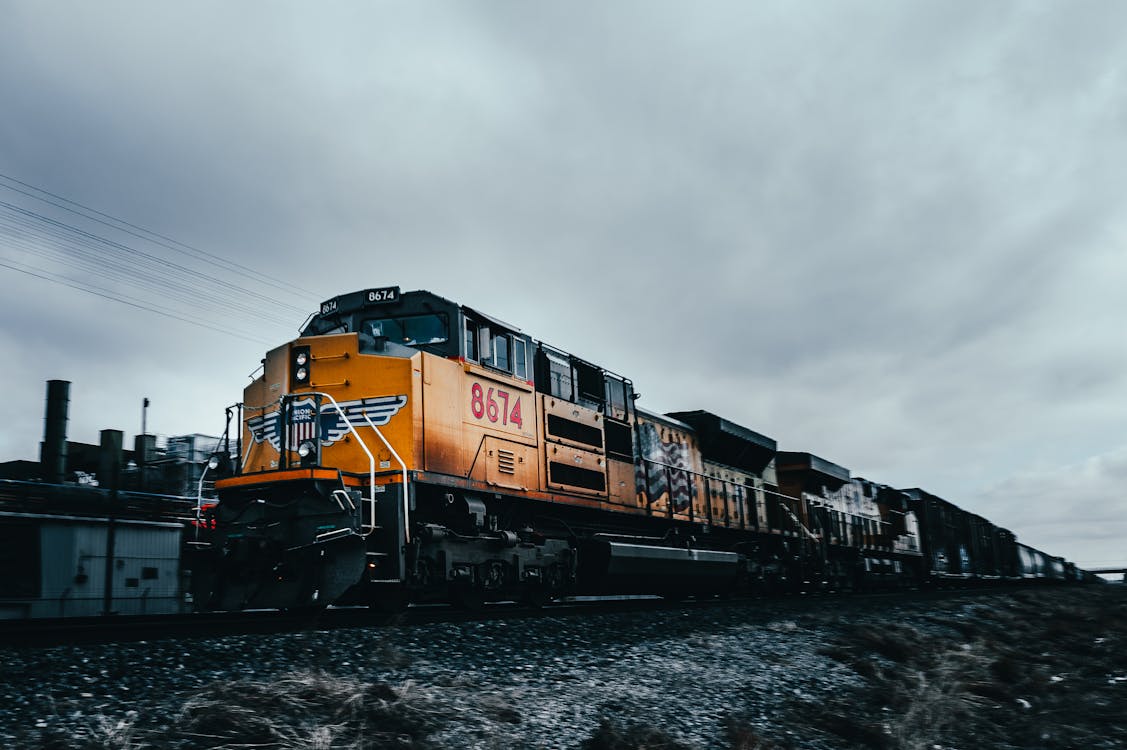 Cargo Train Wallpapers - Top Free Cargo Train Backgrounds - WallpaperAccess
