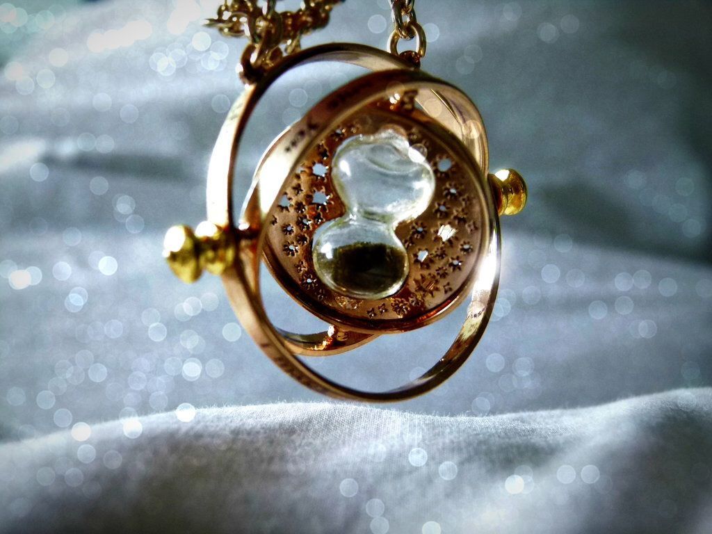 Time Turner Wallpapers - Top Free Time Turner Backgrounds - WallpaperAccess