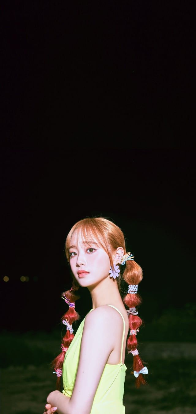 Yves Loona Wallpapers - Top Free Yves Loona Backgrounds - WallpaperAccess