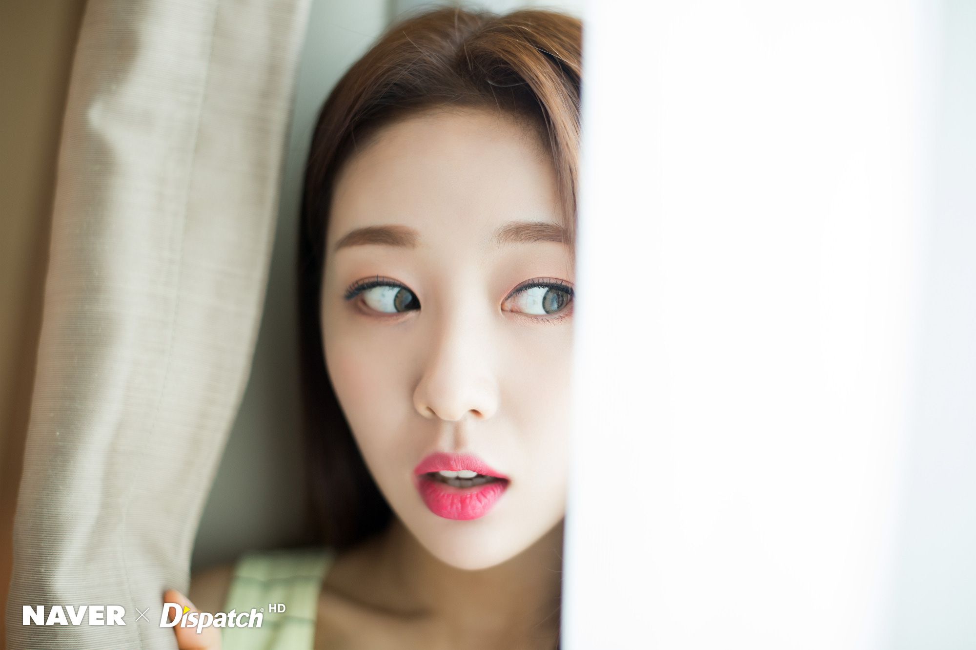 Yves Loona Wallpapers - Top Free Yves Loona Backgrounds - WallpaperAccess