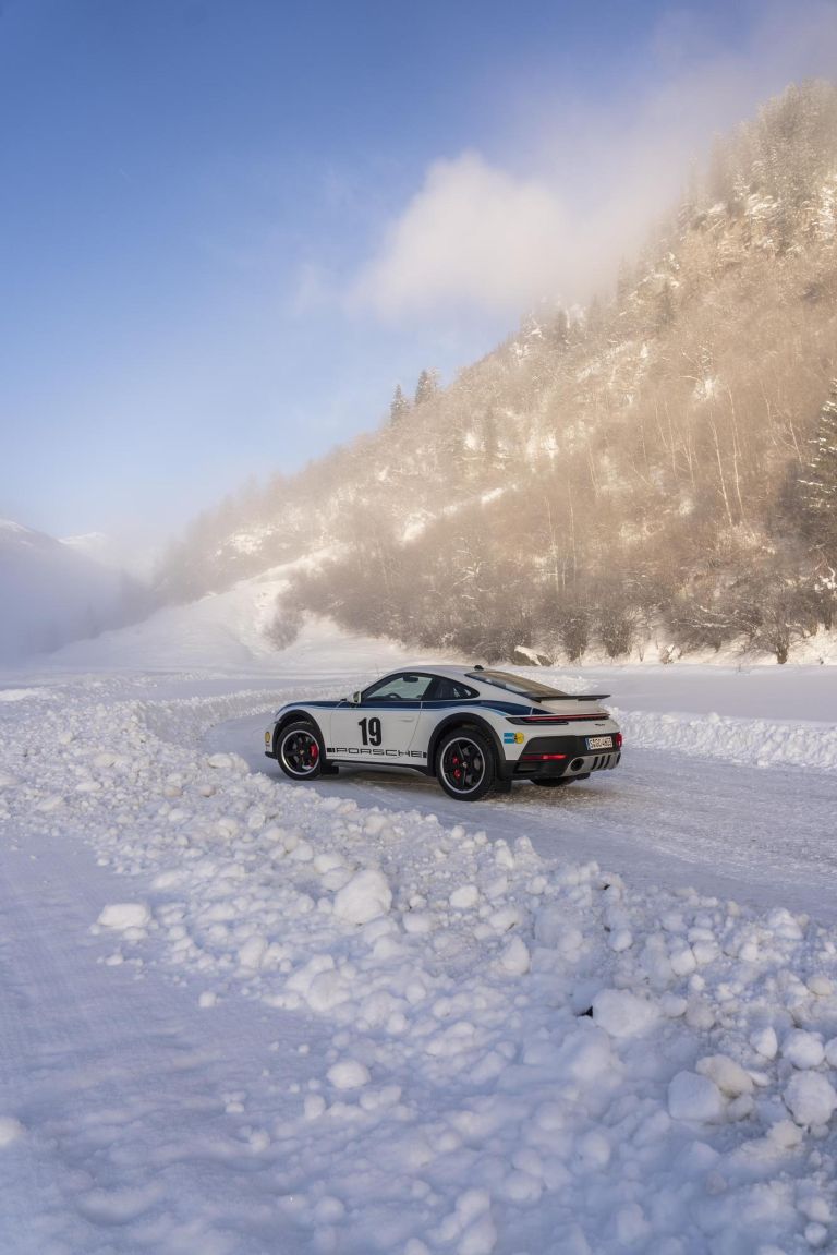 Porsche Snow Wallpapers - Top Free Porsche Snow Backgrounds ...
