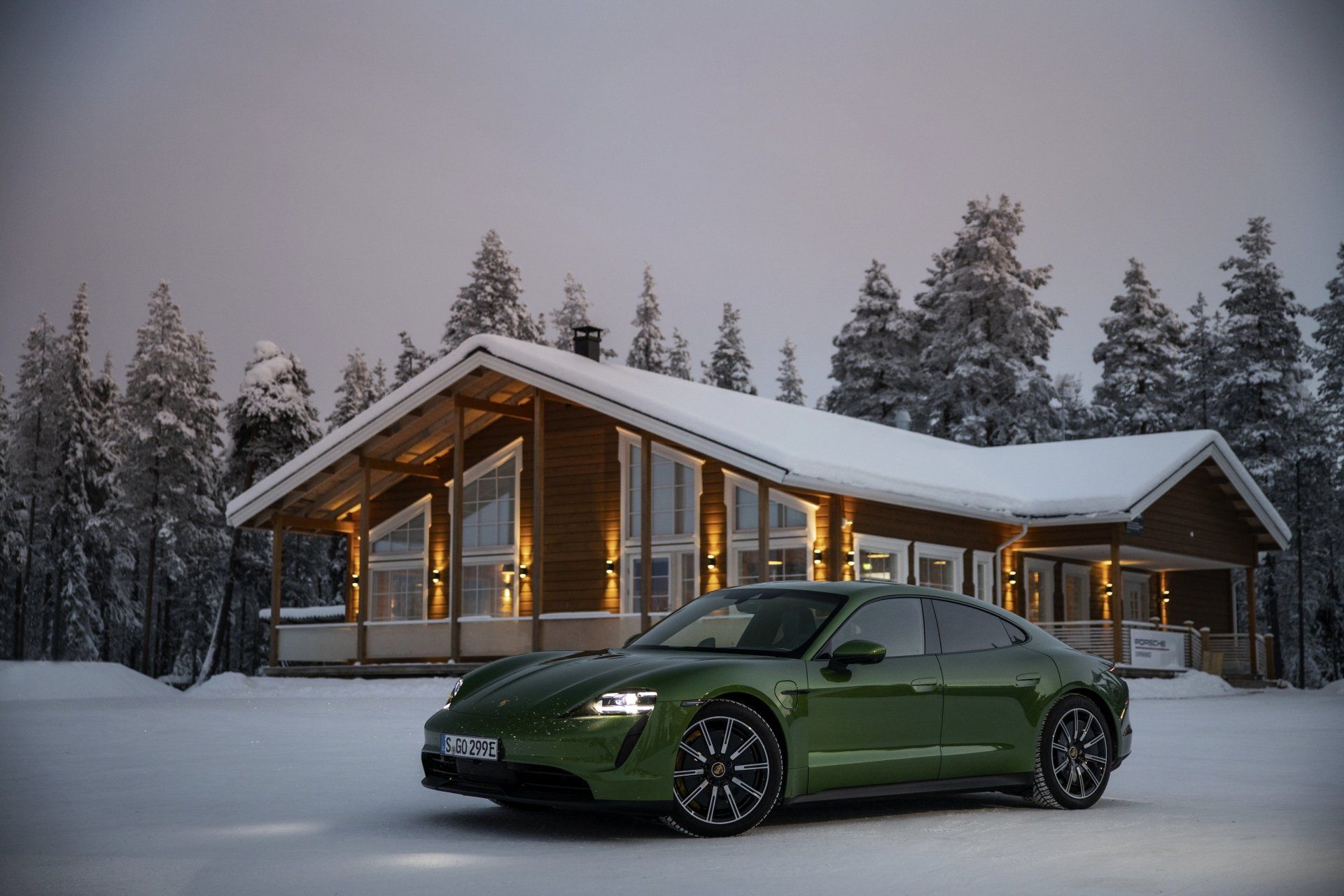Porsche Snow Wallpapers - Top Free Porsche Snow Backgrounds ...