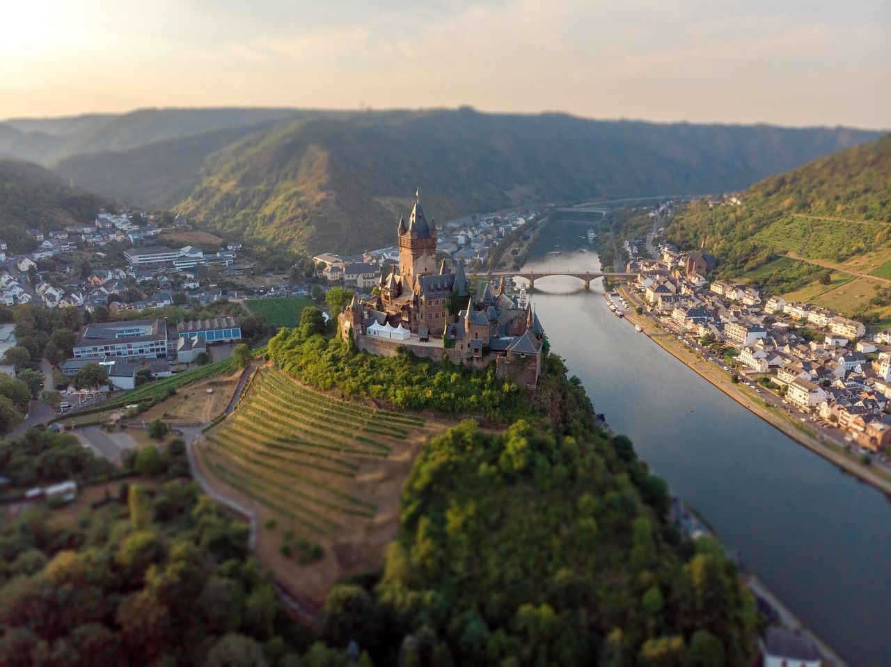 Mosel Wallpapers - Top Free Mosel Backgrounds - WallpaperAccess