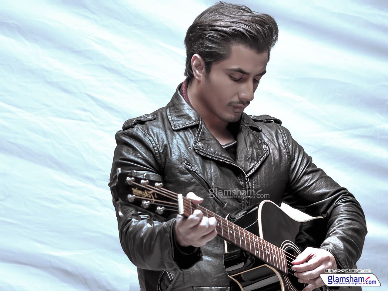 Ali Zafar Wallpapers - Top Free Ali Zafar Backgrounds - WallpaperAccess