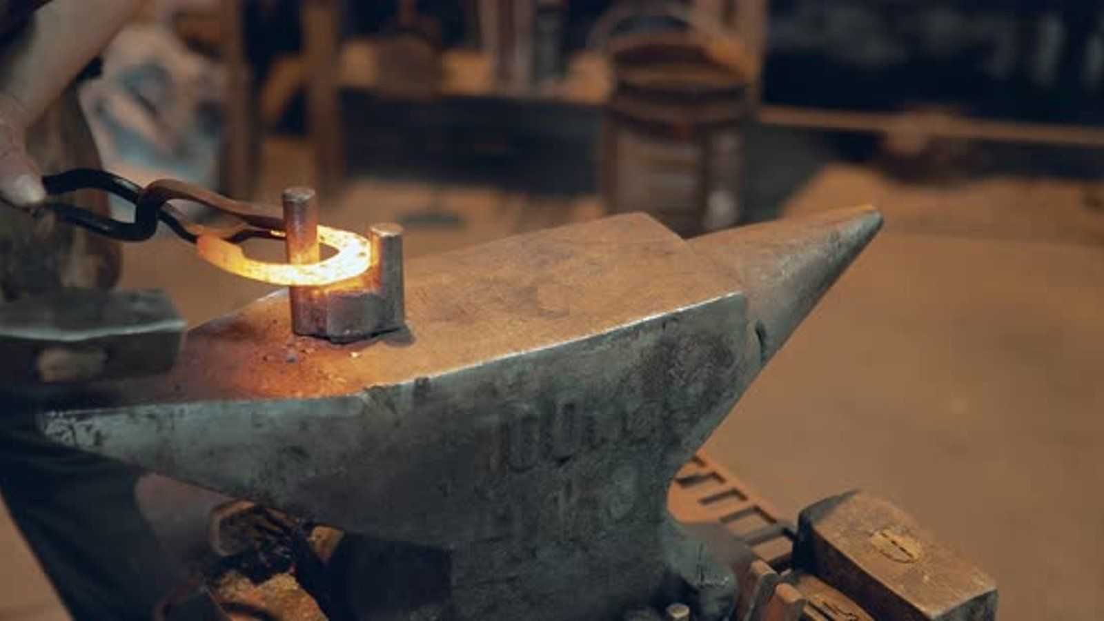 Anvil Wallpapers - Top Free Anvil Backgrounds - WallpaperAccess