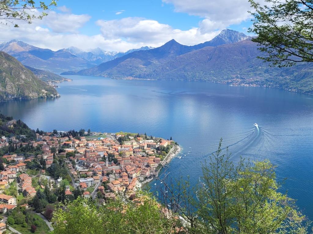 Lake Como Wallpapers - Top Free Lake Como Backgrounds - WallpaperAccess