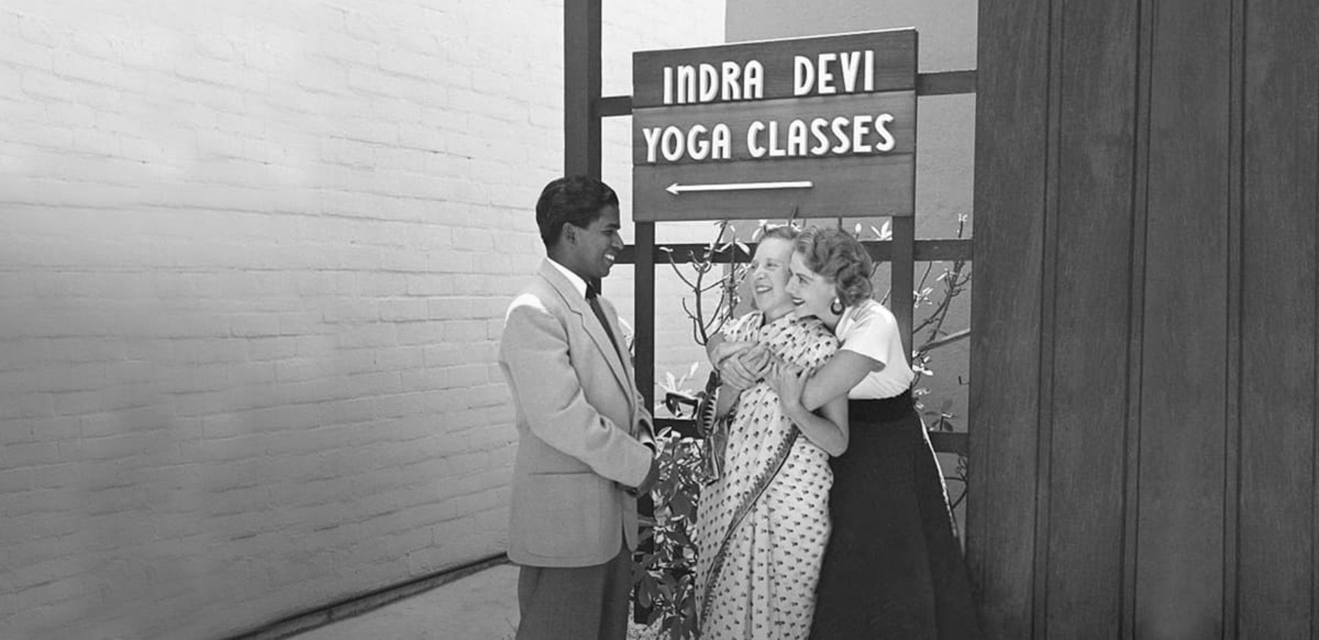 Indra Devi Wallpapers - Top Free Indra Devi Backgrounds - WallpaperAccess