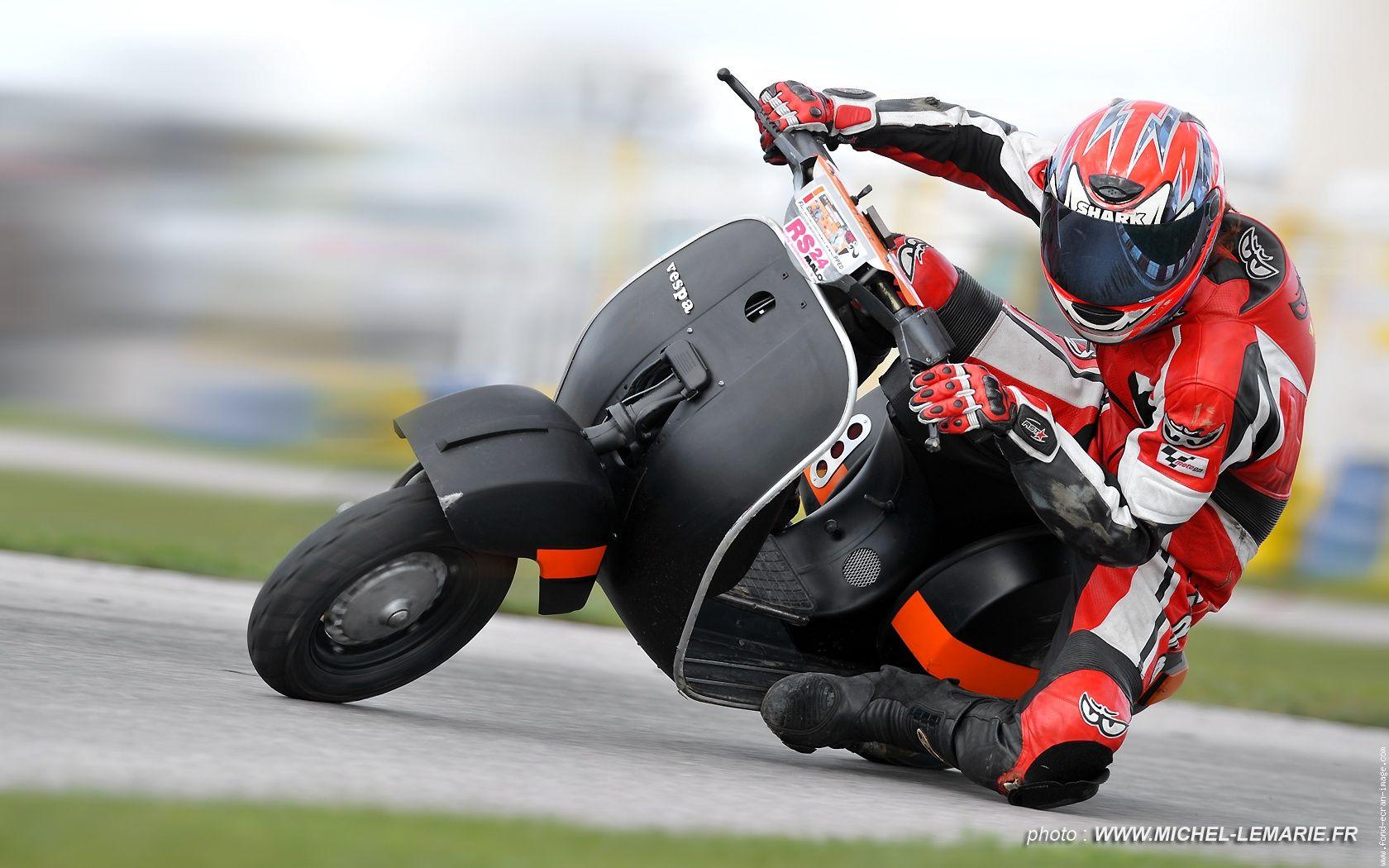 Scooter Wallpapers - Top Free Scooter Backgrounds - WallpaperAccess