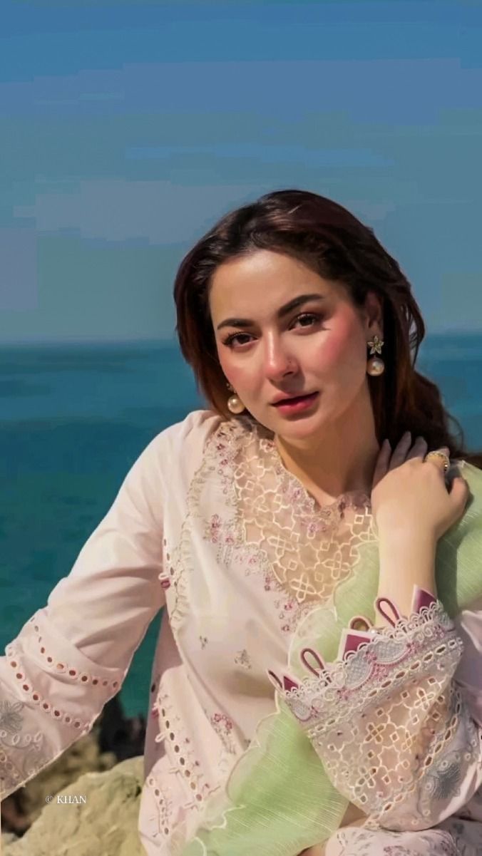 Hania Aamir Wallpapers - Top Free Hania Aamir Backgrounds - WallpaperAccess
