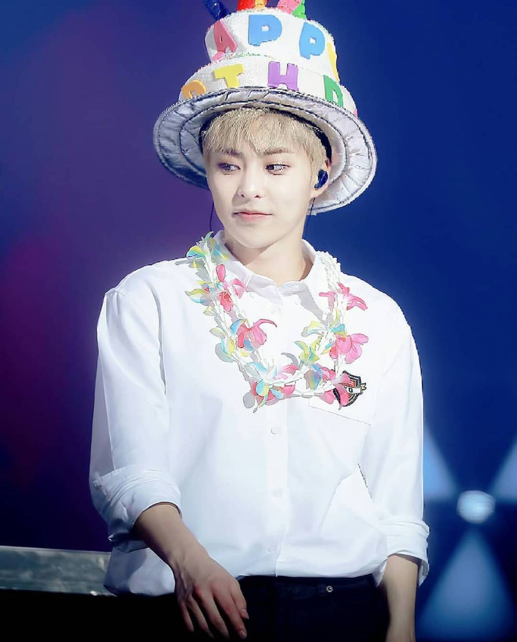 EXO Xiumin Wallpapers - Top Free EXO Xiumin Backgrounds - WallpaperAccess