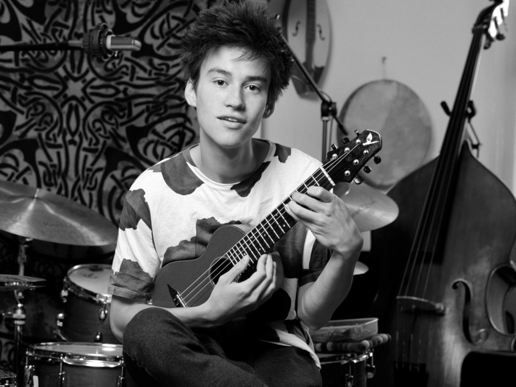 Jacob Collier Wallpapers - Top Free Jacob Collier Backgrounds ...