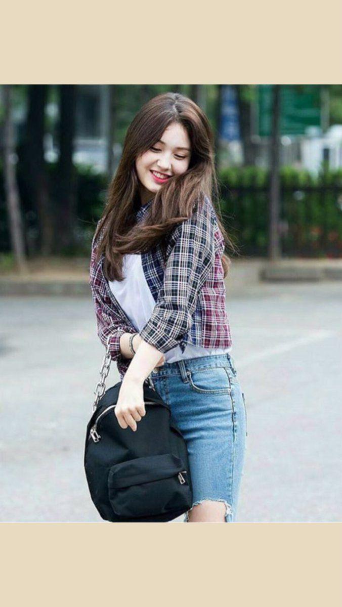 Jeon Somi Wallpapers Top Free Jeon Somi Backgrounds Wallpaperaccess