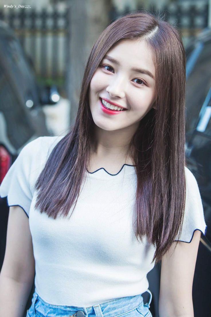 Nancy Momoland Wallpapers - Top Free Nancy Momoland Backgrounds ...