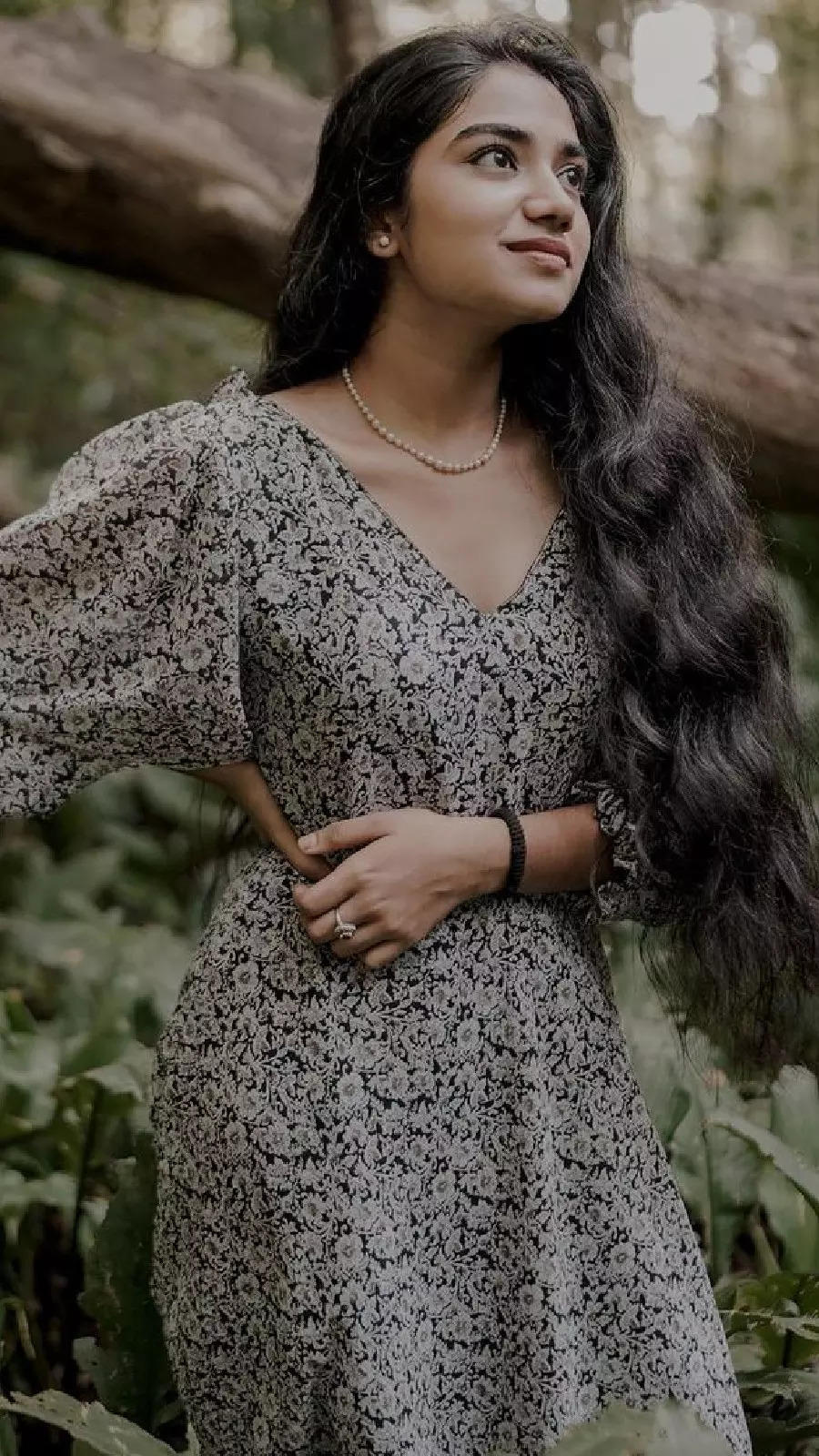 Malavika Manoj Wallpapers - Top Free Malavika Manoj Backgrounds - WallpaperAccess