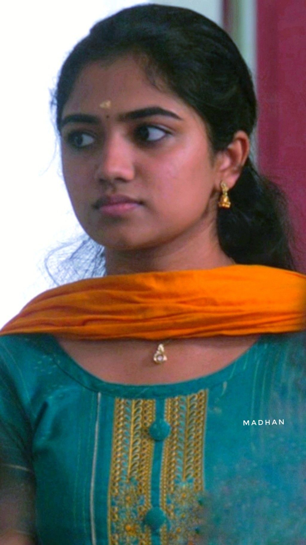 Malavika Manoj Wallpapers - Top Free Malavika Manoj Backgrounds - WallpaperAccess