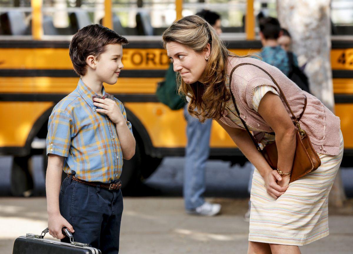 Young Sheldon Wallpapers - Top Free Young Sheldon Backgrounds ...