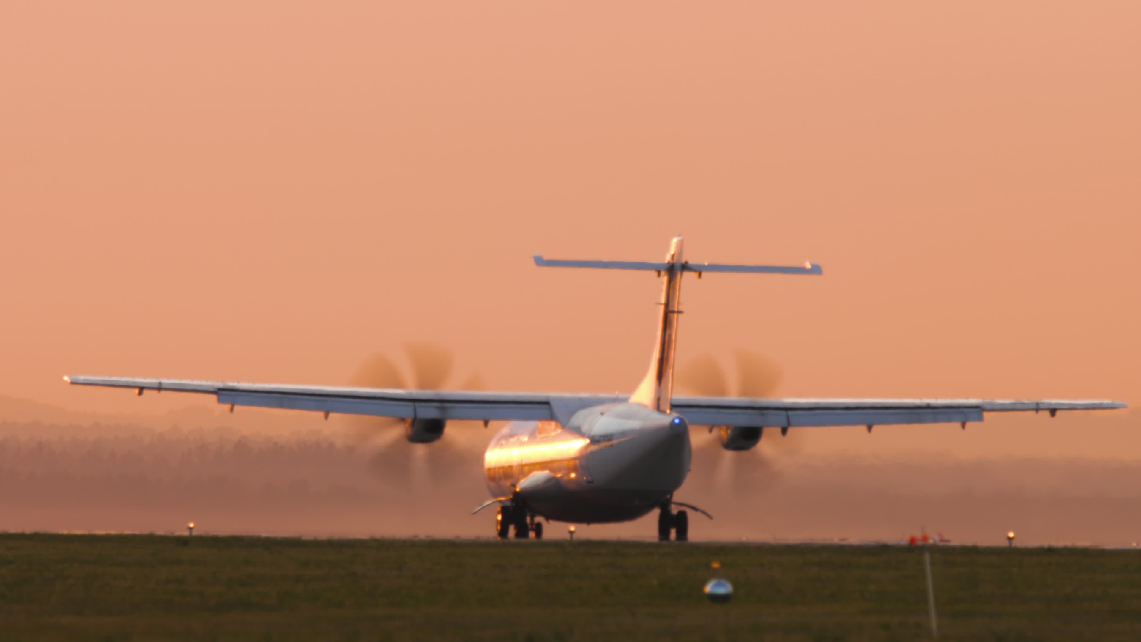 Turboprop Wallpapers - Top Free Turboprop Backgrounds - WallpaperAccess