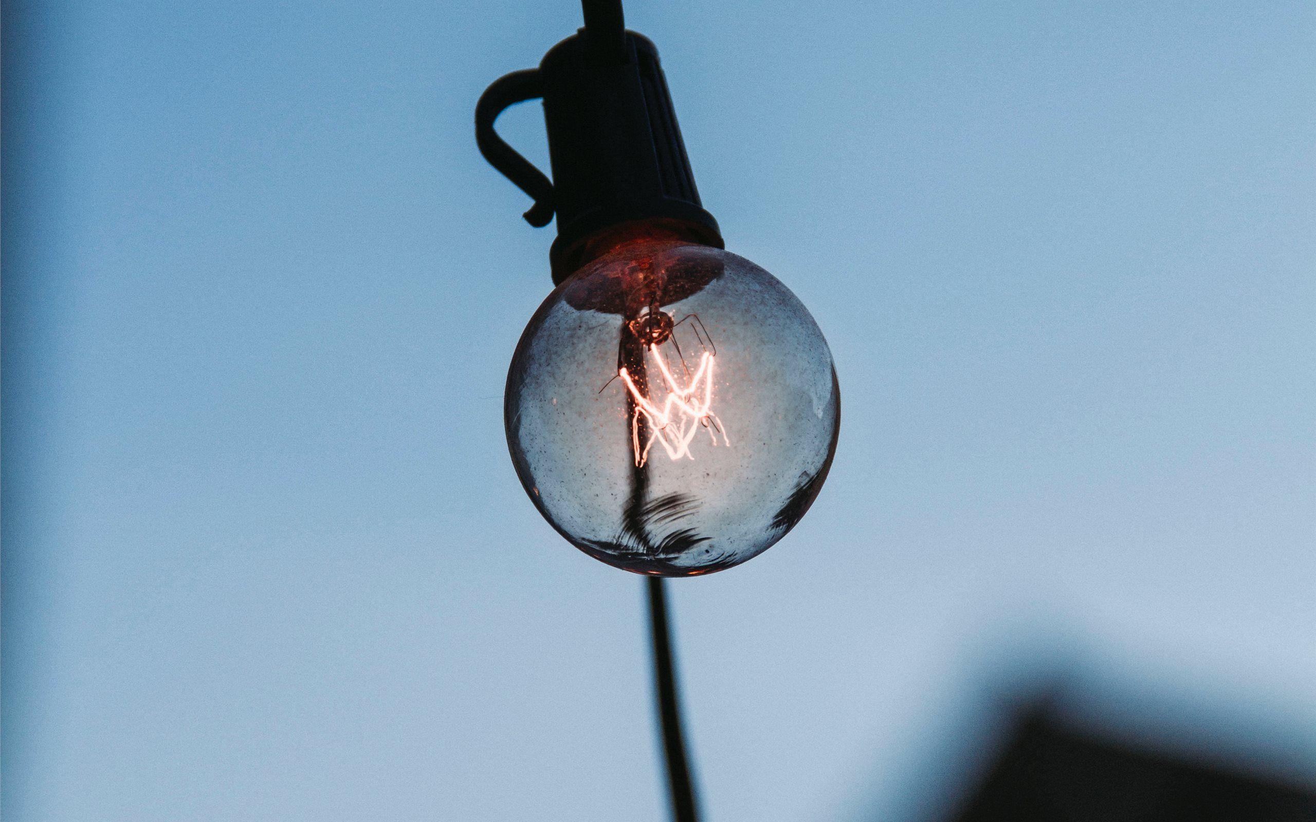 Light Bulb Wallpapers - Top Free Light Bulb Backgrounds - WallpaperAccess