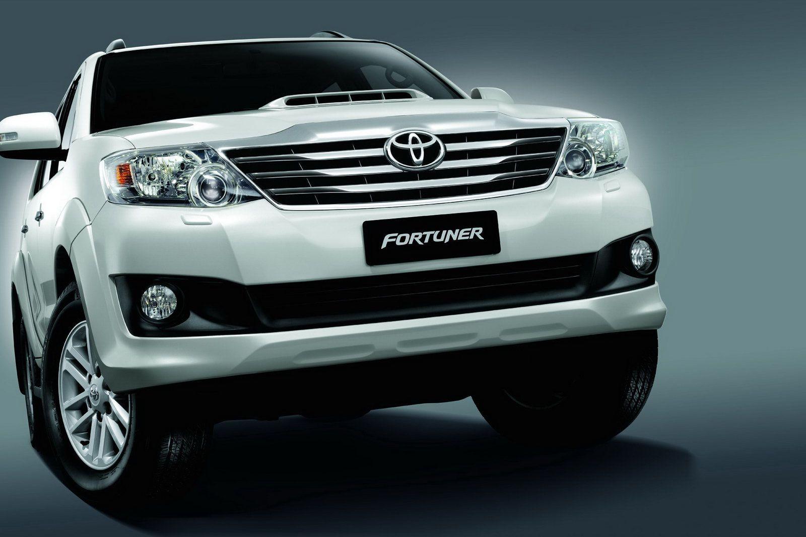 Fortuner Car Wallpapers - Top Free Fortuner Car Backgrounds ...
