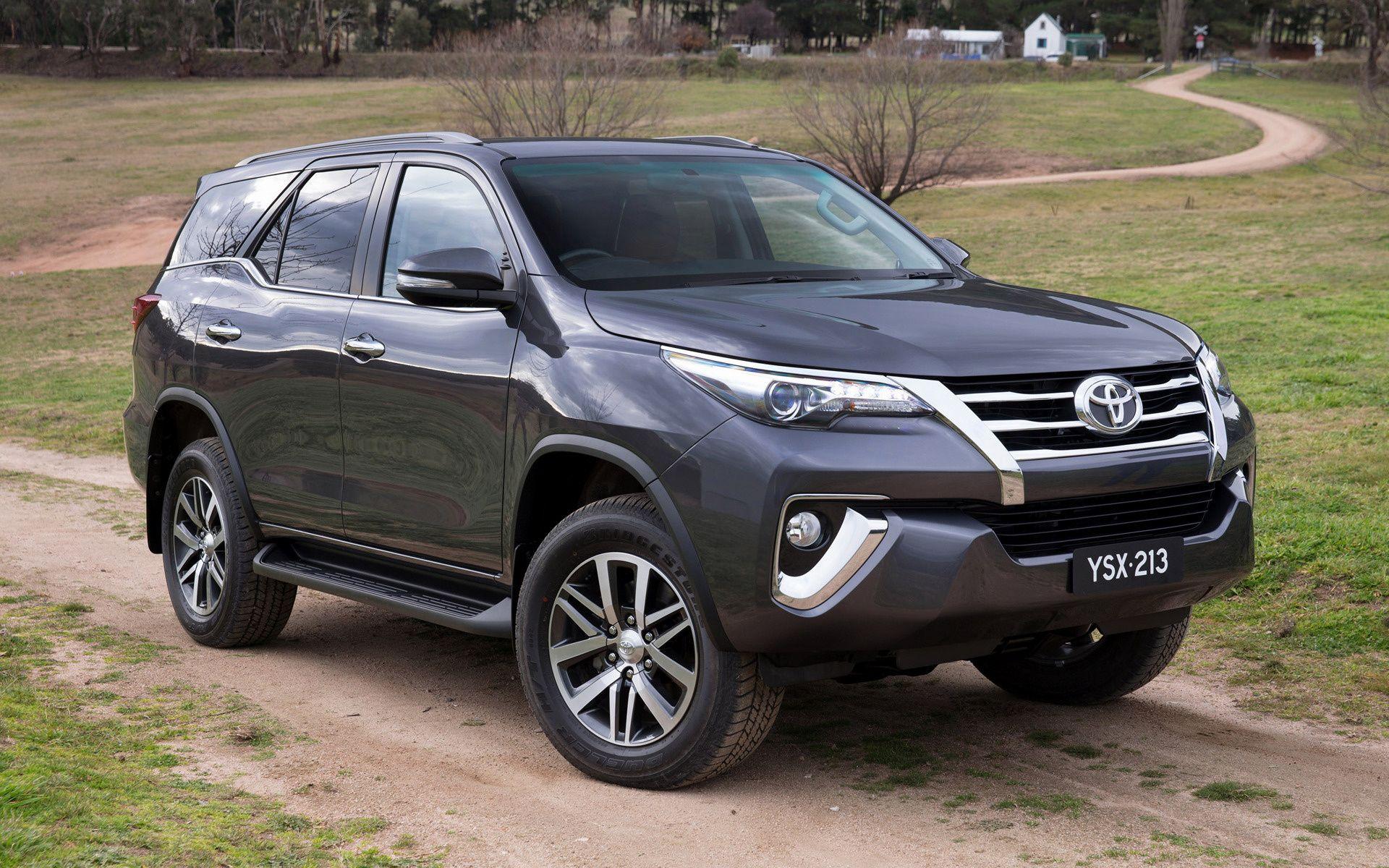 Toyota Fortuner Wallpapers - Top Free Toyota Fortuner Backgrounds ...