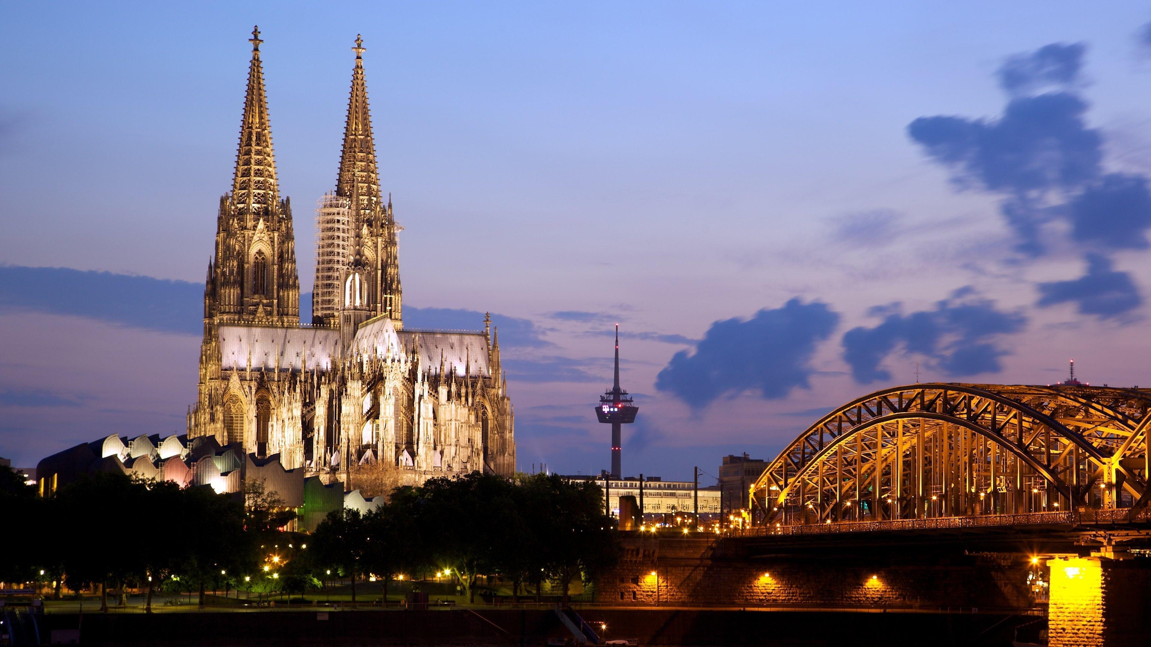 Cologne Wallpapers - Top Free Cologne Backgrounds - WallpaperAccess