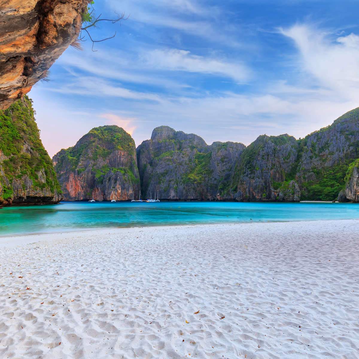 Maya Bay Wallpapers - Top Free Maya Bay Backgrounds - WallpaperAccess