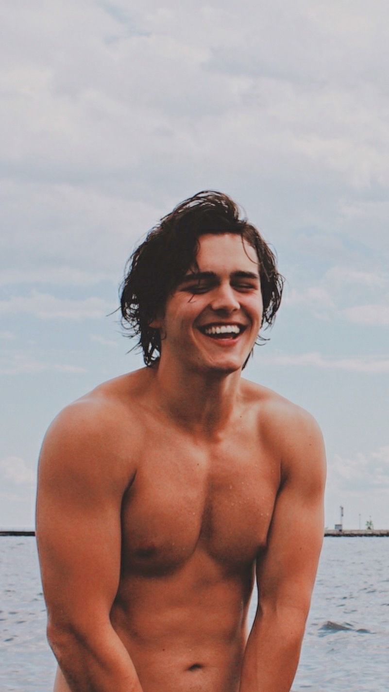 Charlie Gillespie Wallpapers - Top Free Charlie Gillespie Backgrounds - WallpaperAccess