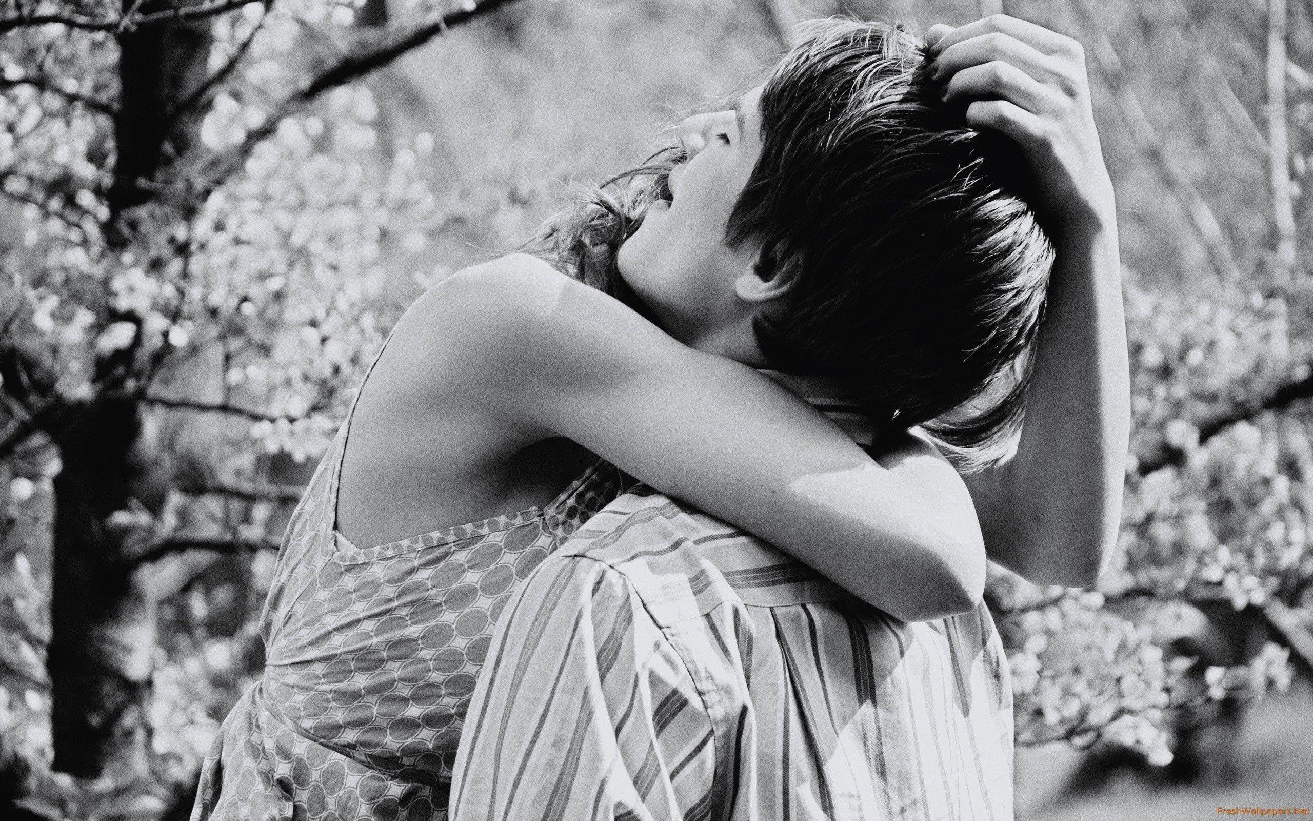 Hug Wallpapers - Top Free Hug Backgrounds - WallpaperAccess