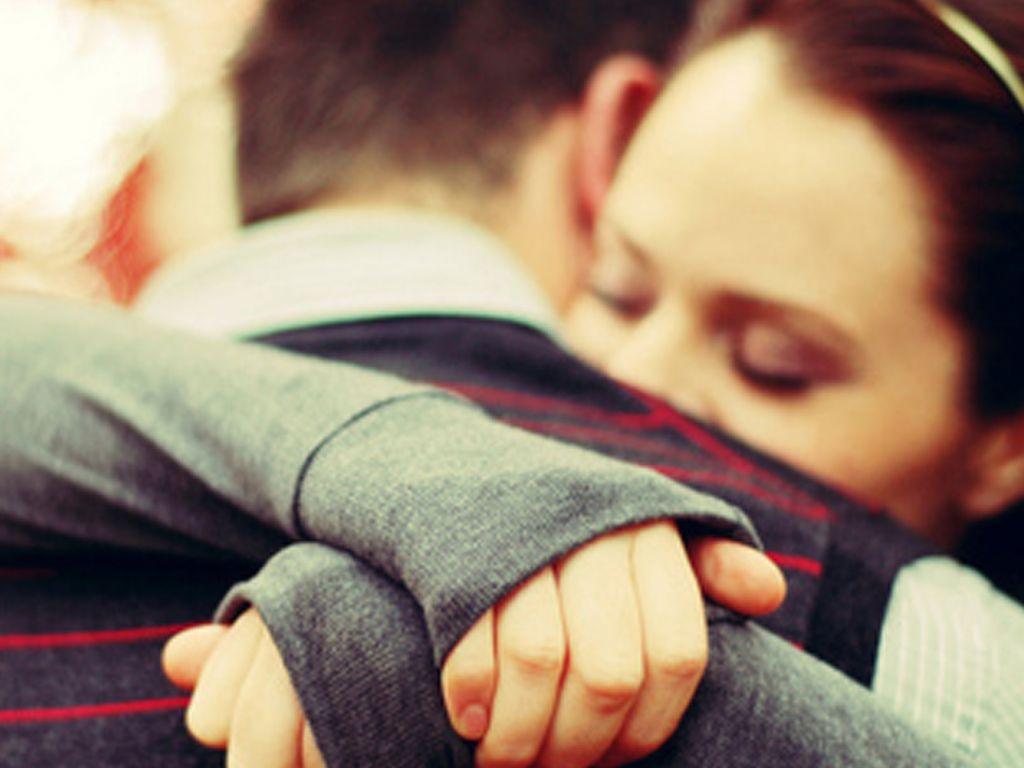 Hug Wallpapers - Top Free Hug Backgrounds - WallpaperAccess