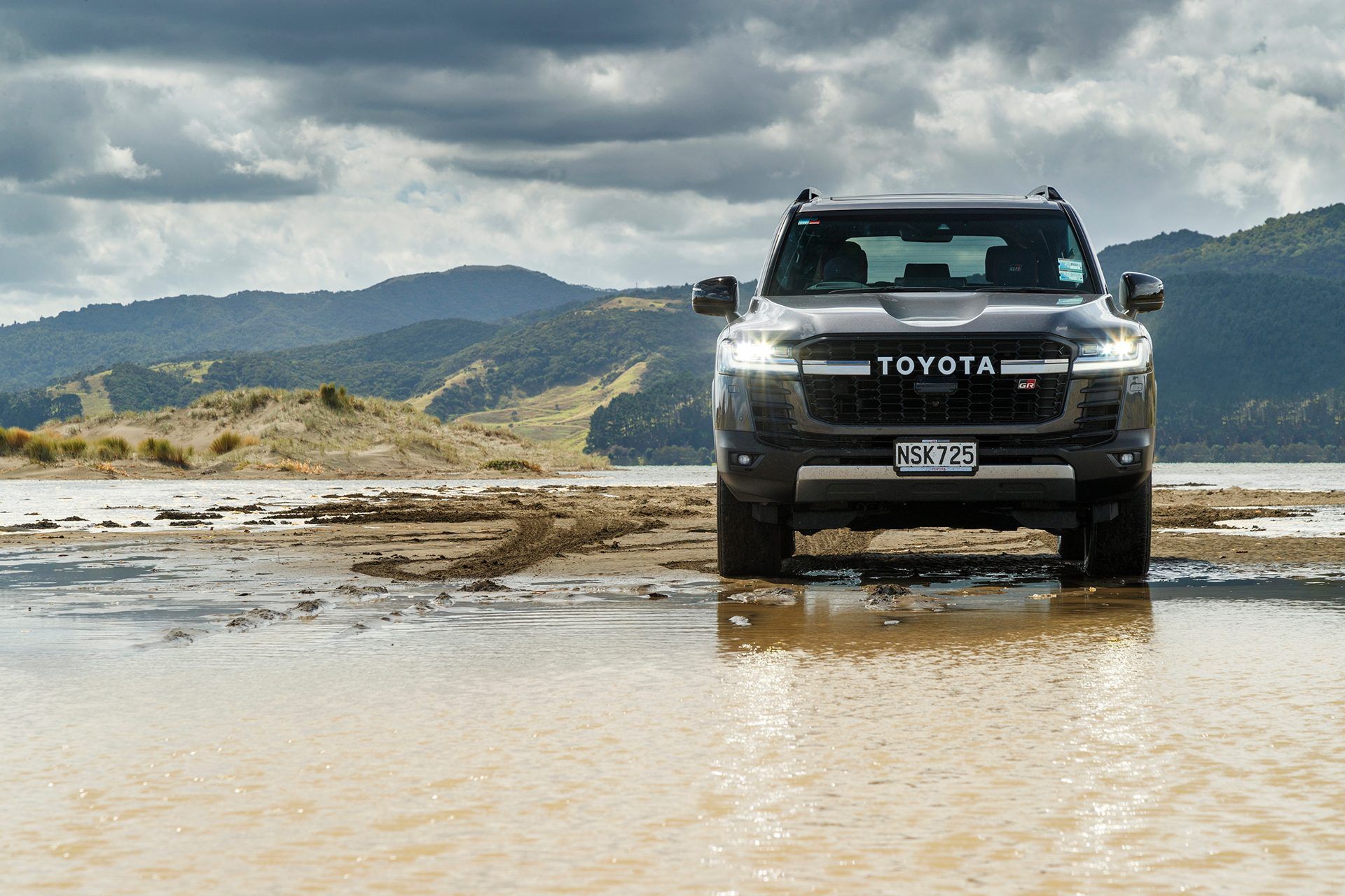 Toyota Land Cruiser 300 Wallpapers - Top Free Toyota Land Cruiser 300 ...