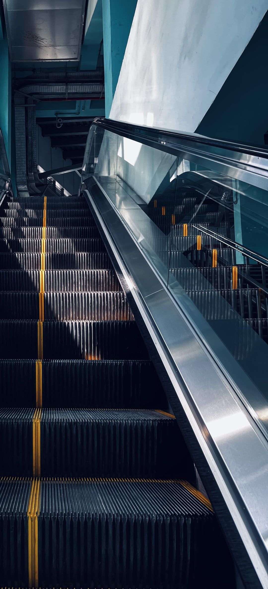 Escalator Wallpapers - Top Free Escalator Backgrounds - WallpaperAccess