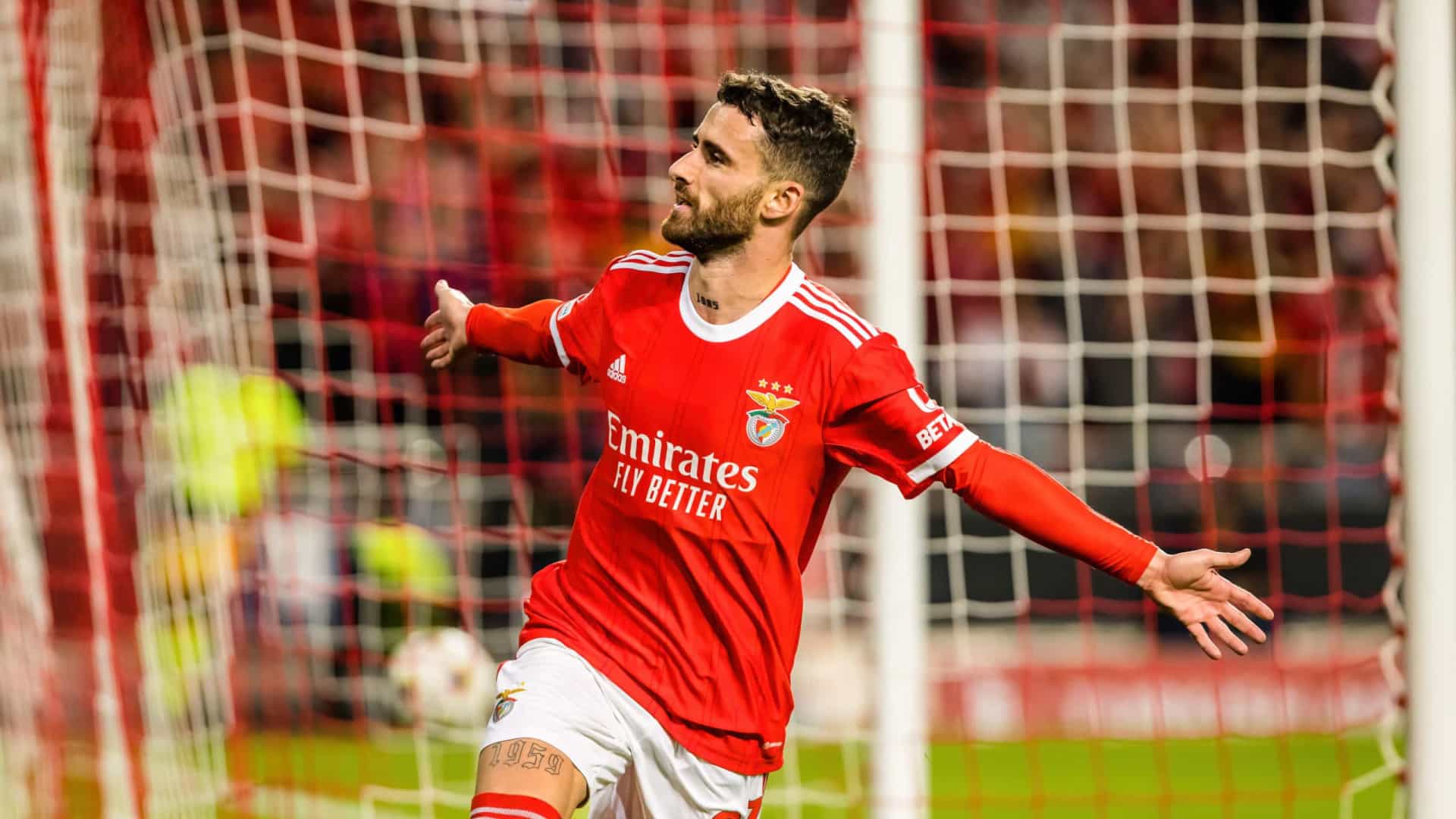 Rafa Silva Wallpapers - Top Free Rafa Silva Backgrounds - WallpaperAccess