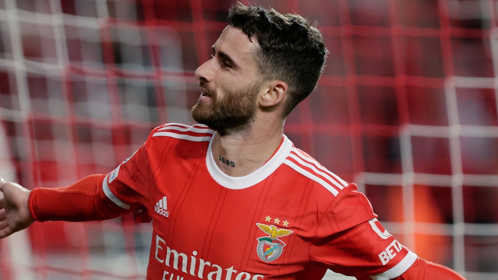 Rafa Silva Wallpapers - Top Free Rafa Silva Backgrounds - WallpaperAccess