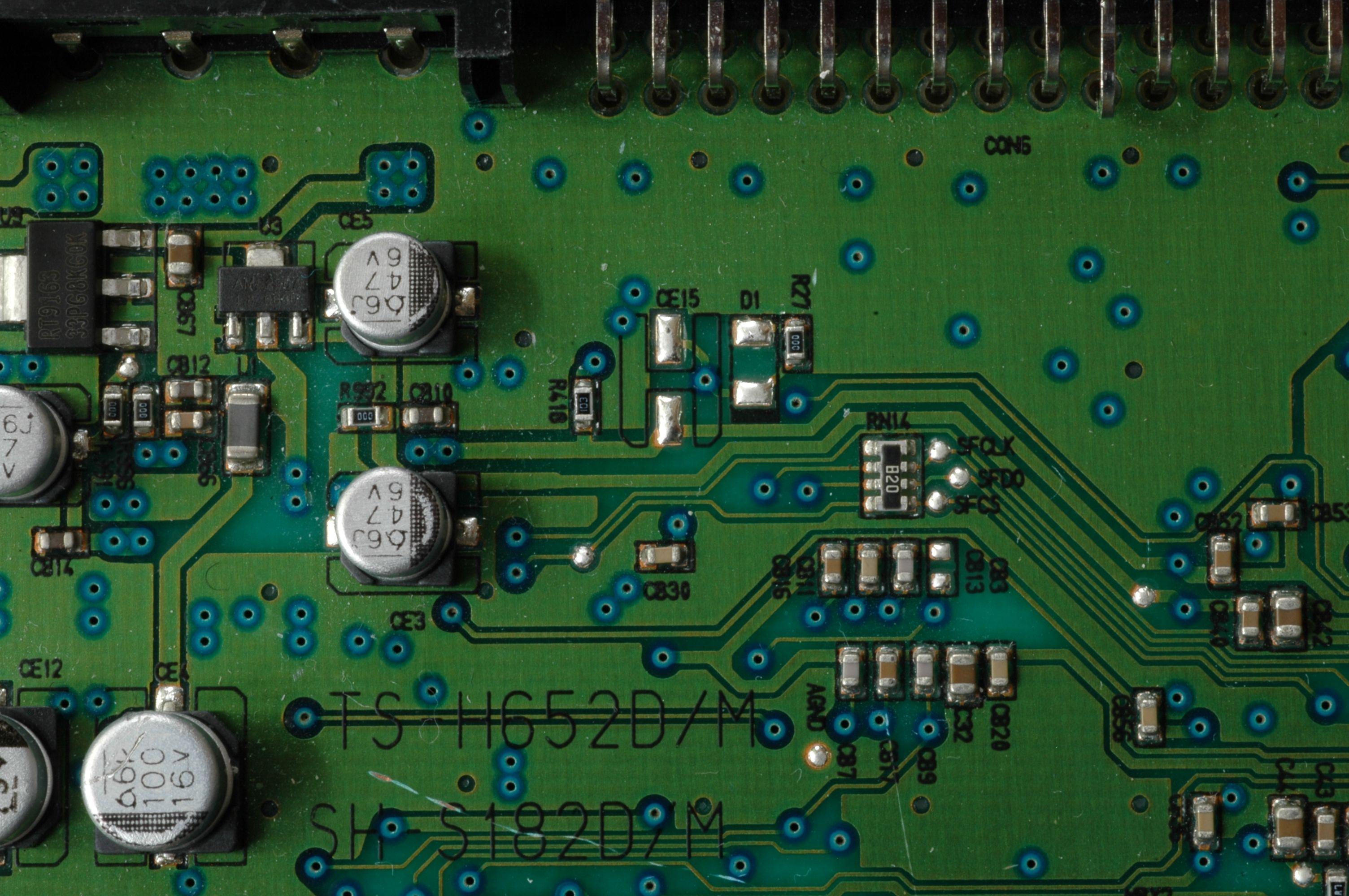 Electronic Circuit Wallpapers - Top Free Electronic Circuit Backgrounds ...