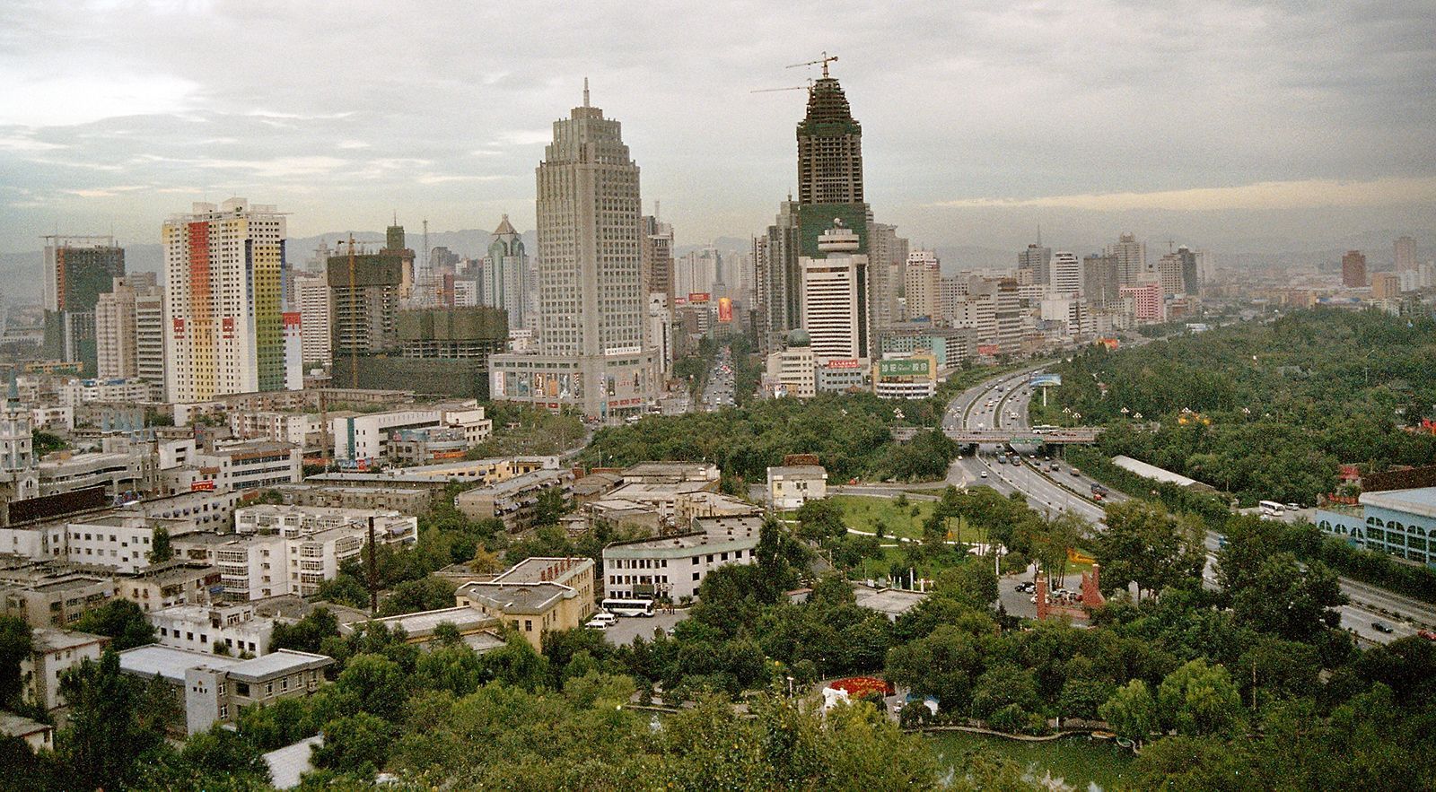 Urumqi Wallpapers - Top Free Urumqi Backgrounds - WallpaperAccess