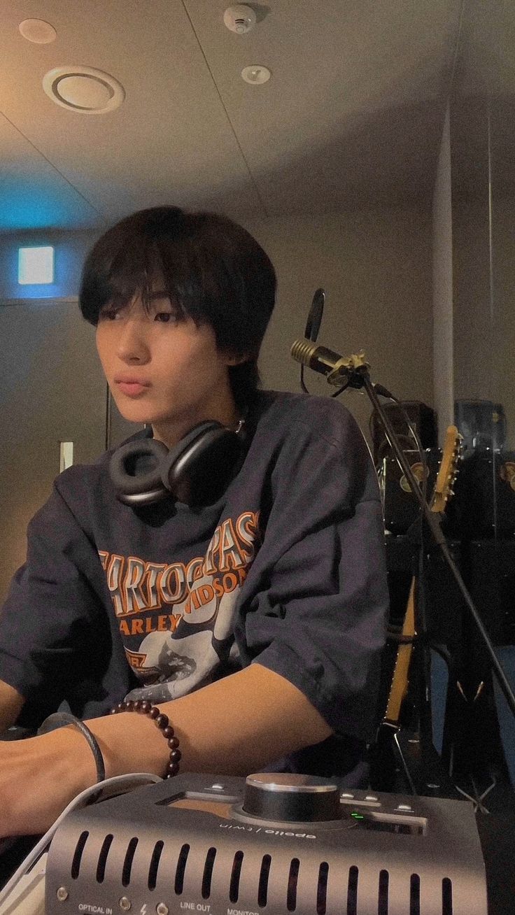 Anton Riize Wallpapers - Top Free Anton Riize Backgrounds - WallpaperAccess