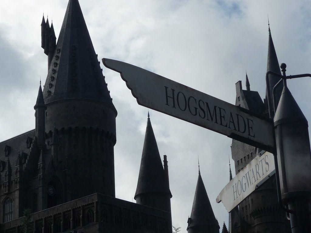 Hogsmeade Wallpapers - Top Free Hogsmeade Backgrounds - WallpaperAccess