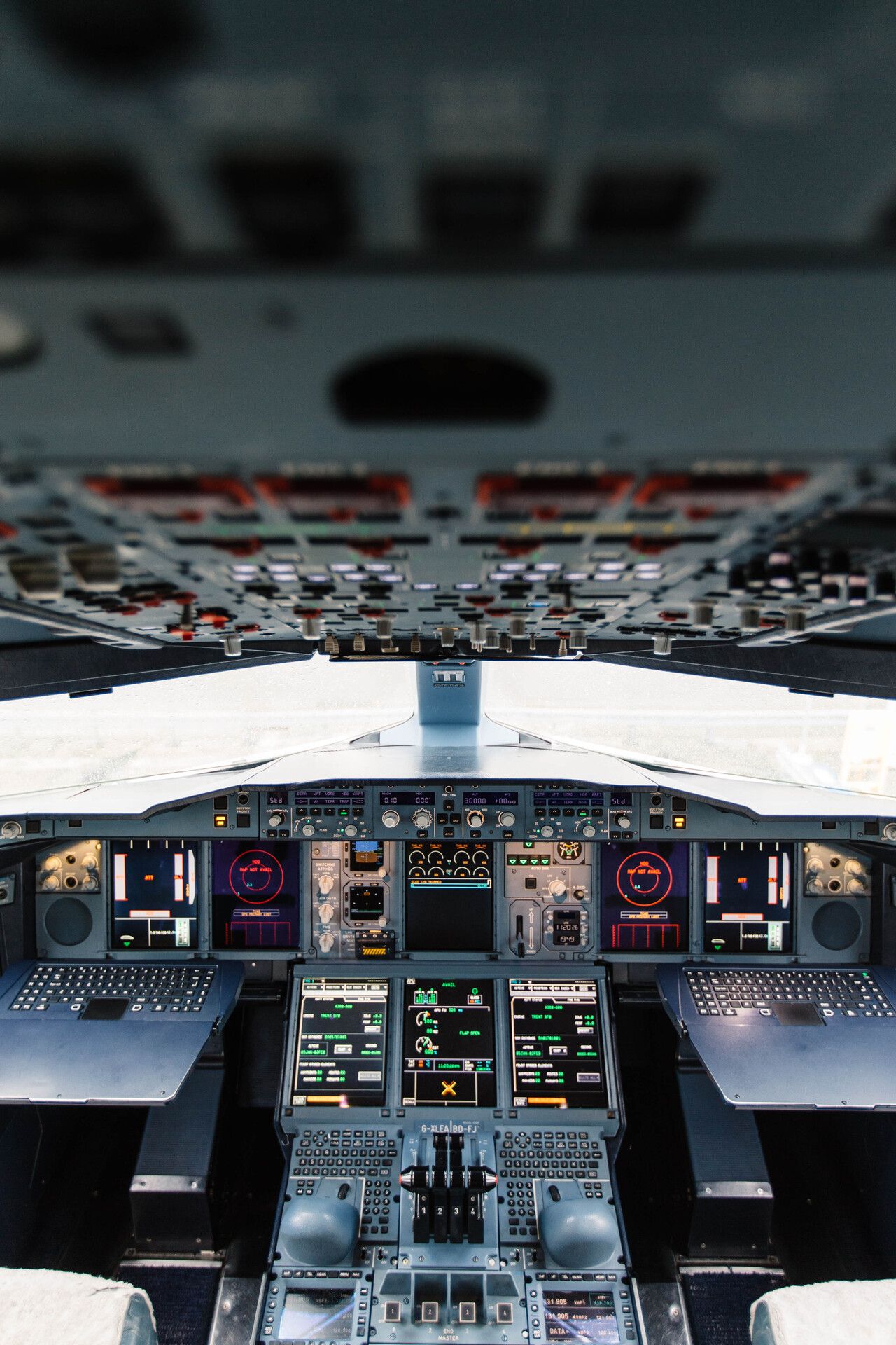Airbus A320 Cockpit Wallpapers - Top Free Airbus A320 Cockpit ...