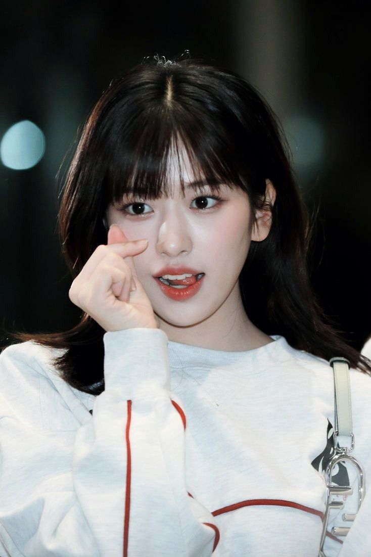 An Yu-jin Wallpapers - Top Free An Yu-jin Backgrounds - WallpaperAccess