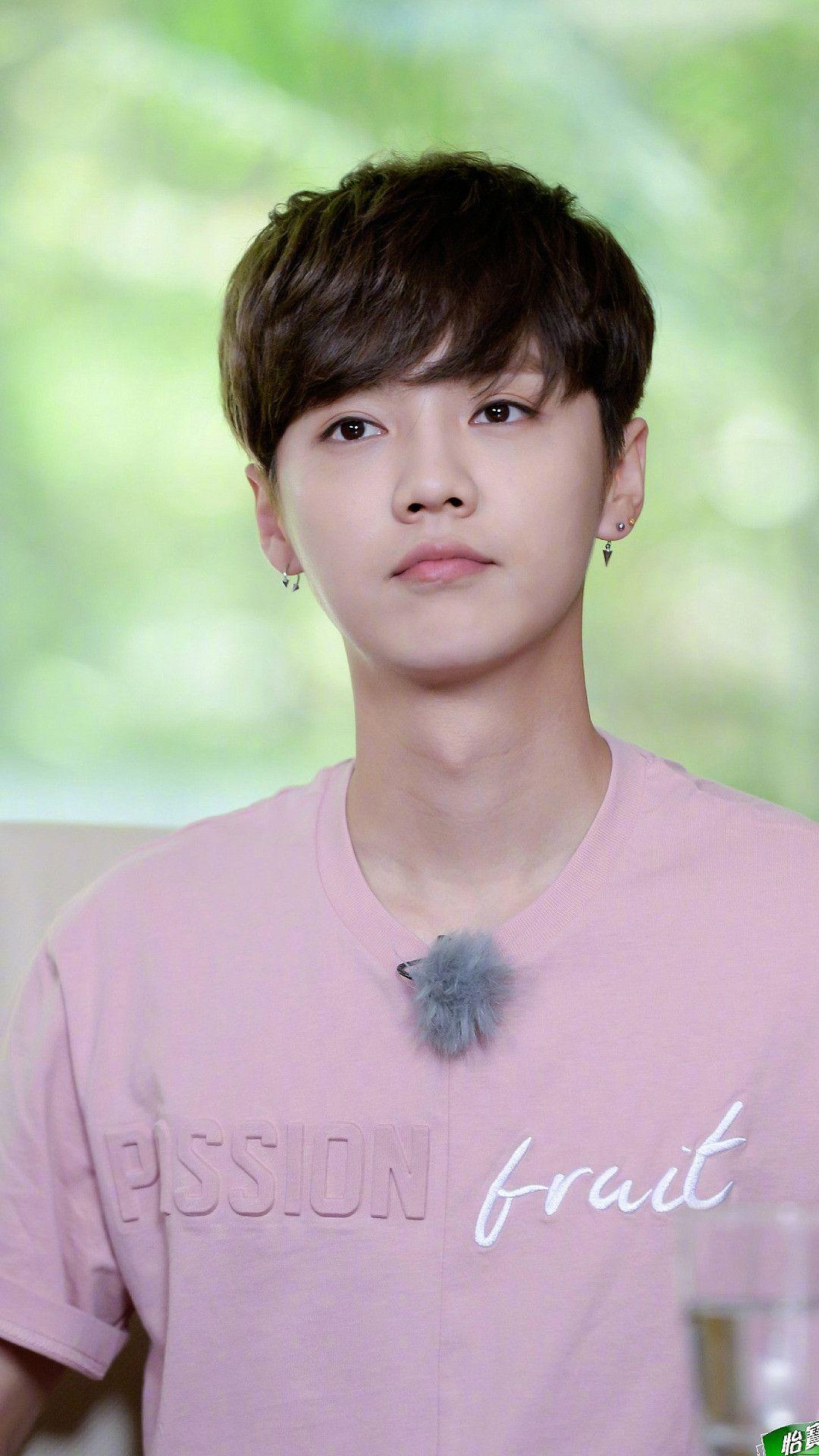 Luhan Wallpapers - Top Free Luhan Backgrounds - WallpaperAccess