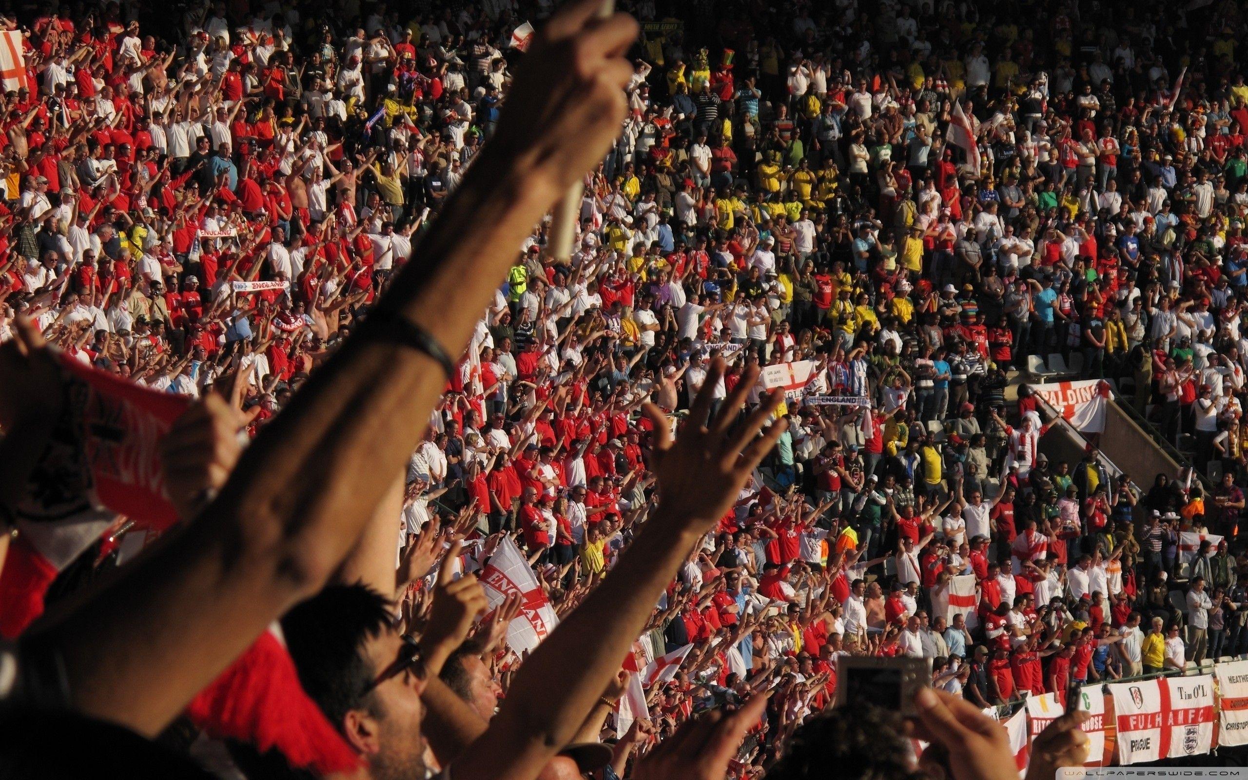 Crowd Wallpapers - Top Free Crowd Backgrounds - WallpaperAccess