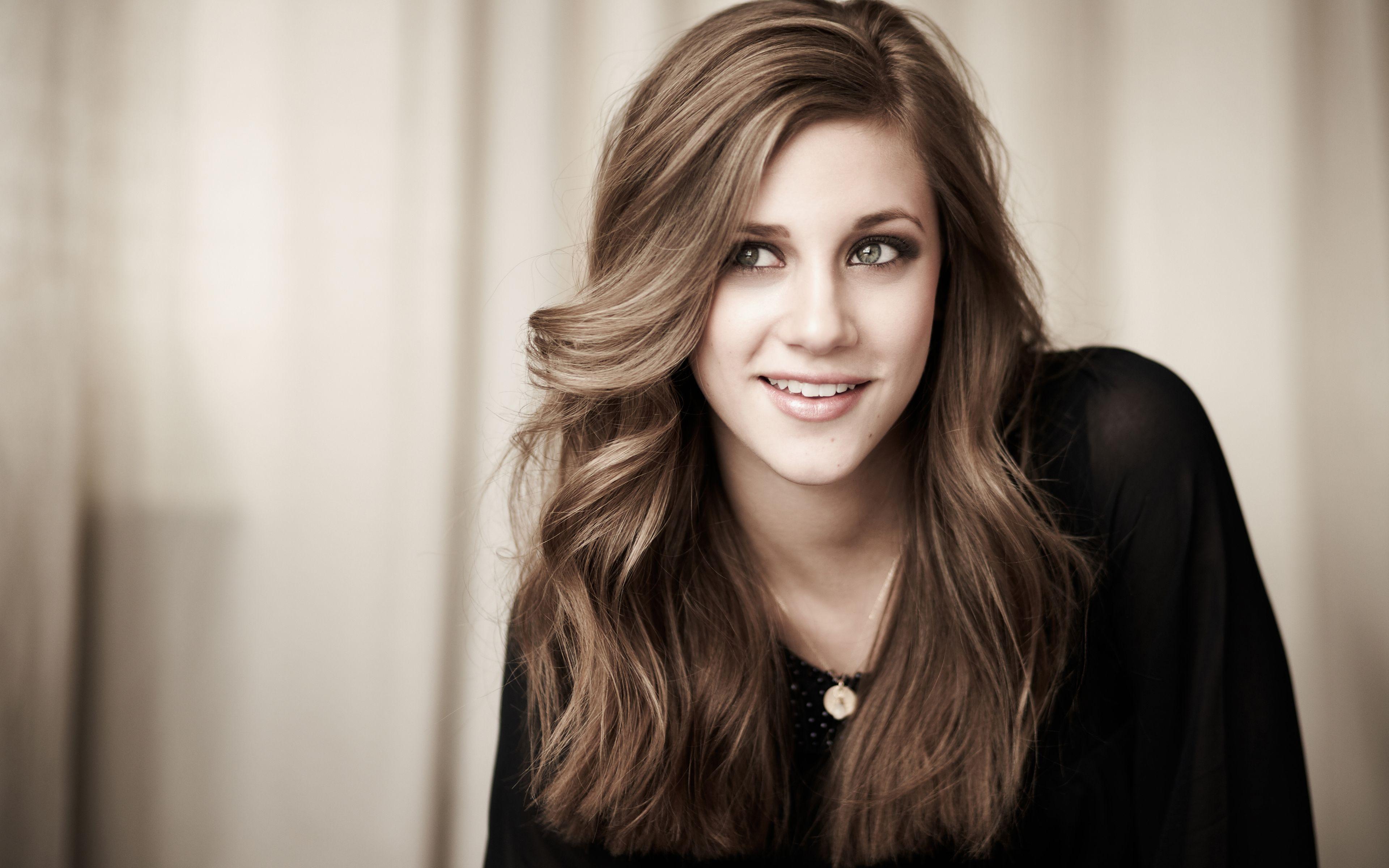 Lili Reinhart Wallpapers - Top Free Lili Reinhart Backgrounds - WallpaperAccess