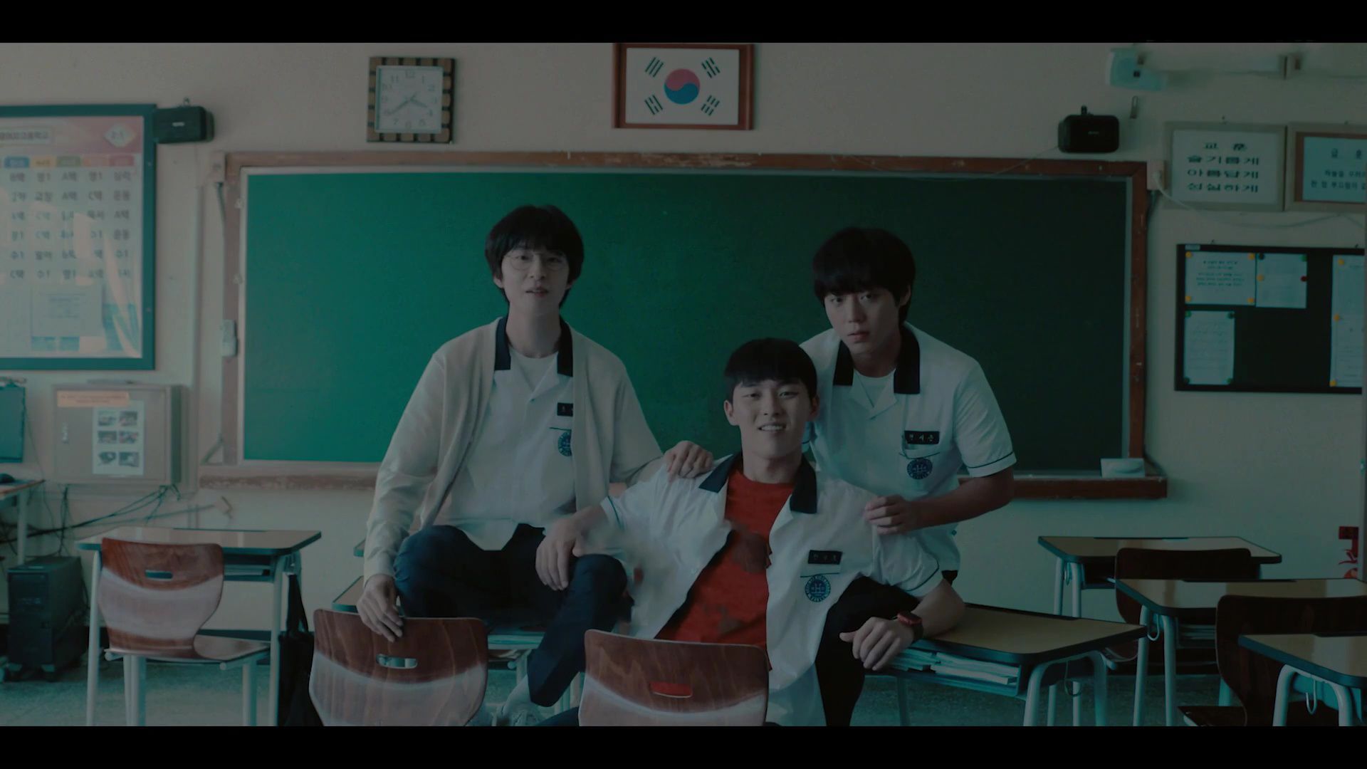 Weak Hero Class Wallpapers - Top Free Weak Hero Class Backgrounds ...