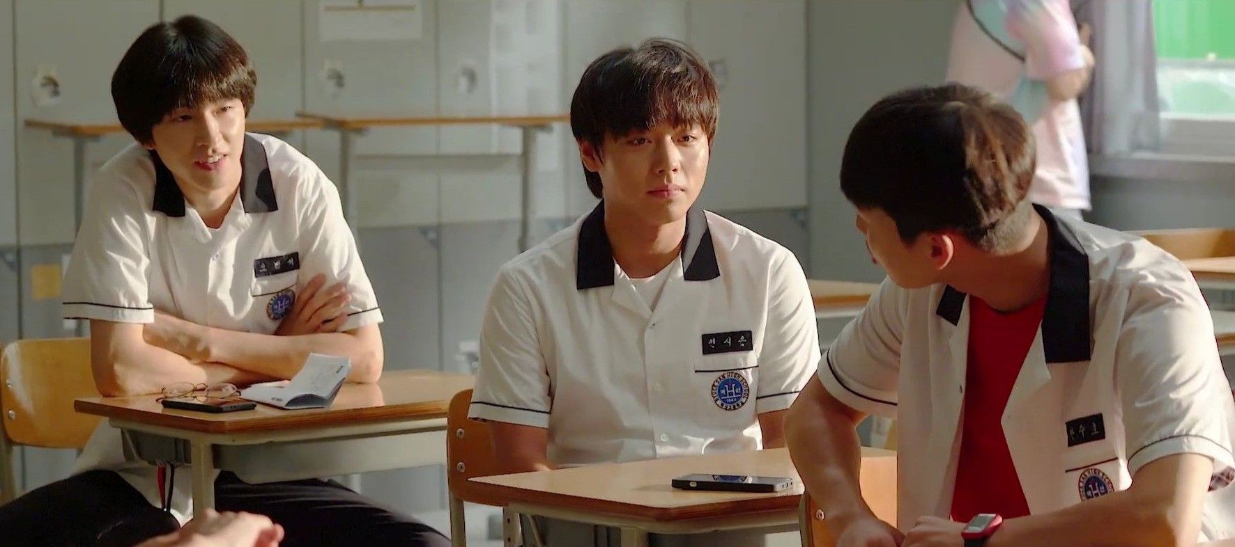 Weak Hero Class Wallpapers - Top Free Weak Hero Class Backgrounds - WallpaperAccess