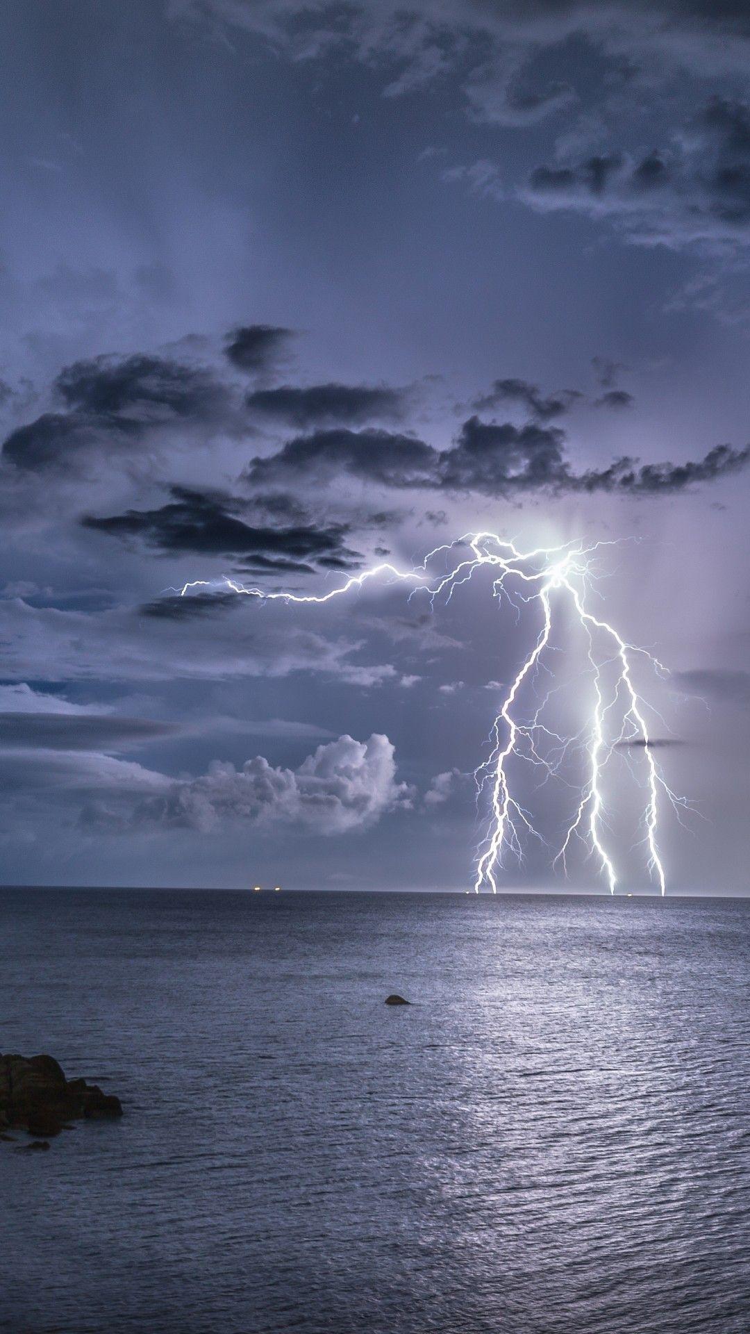 Lightning iPhone Wallpapers - Top Free Lightning iPhone Backgrounds ...