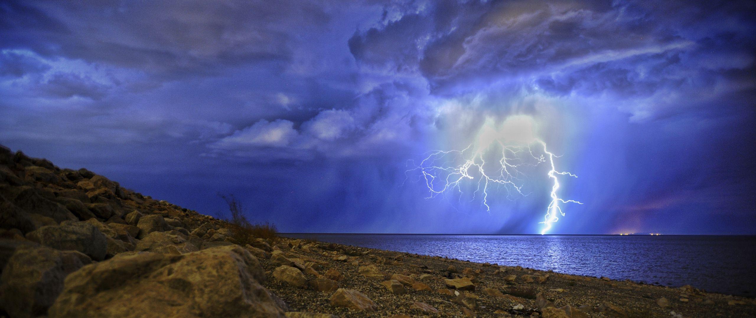 Lightning Storm Wallpapers - Top Free Lightning Storm Backgrounds ...