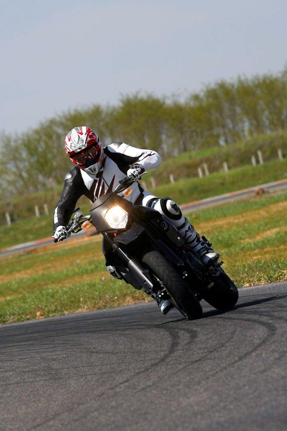 Supermoto Wallpapers - Top Free Supermoto Backgrounds - WallpaperAccess