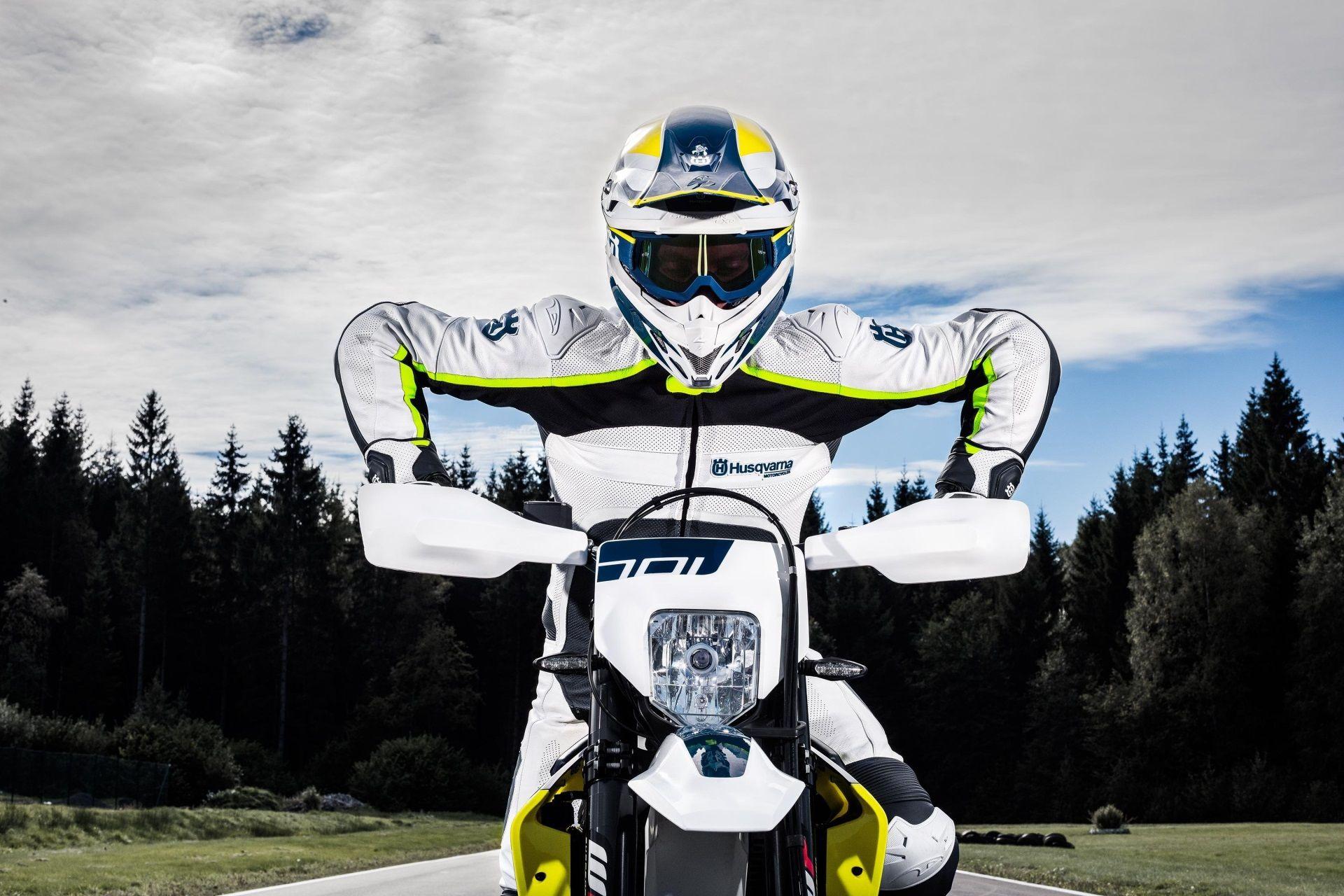 Supermoto Wallpapers - Top Free Supermoto Backgrounds - WallpaperAccess