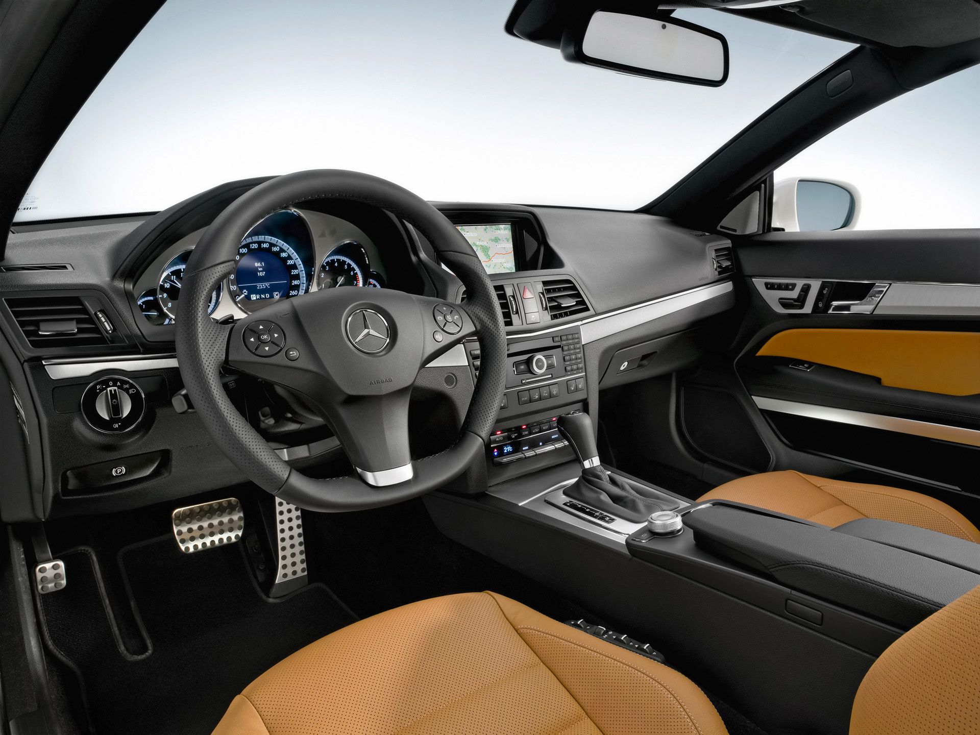 Daimler-Benz Wallpapers - Top Free Daimler-Benz Backgrounds ...